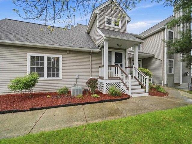 house with 2 bedroom, Bedford NH DS102409333