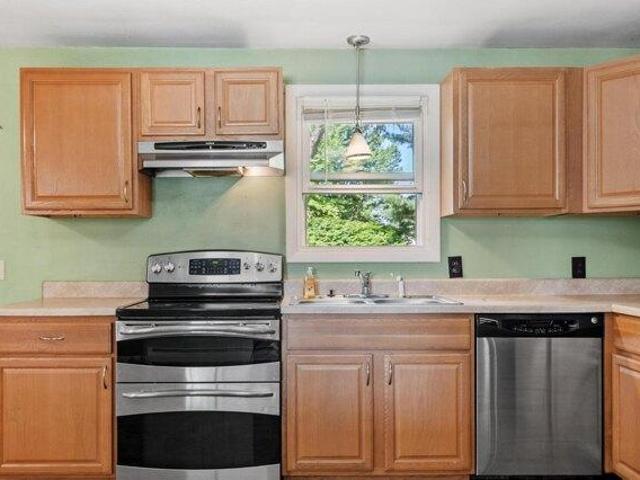 house with 2 bedroom, Bedford NH ES104510013