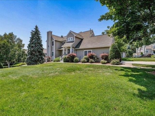 house with 2 bedroom, Bedford NH ES105095818
