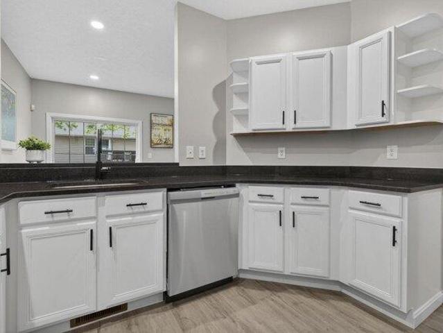 house with 2 bedroom, Bedford NH ES103499952