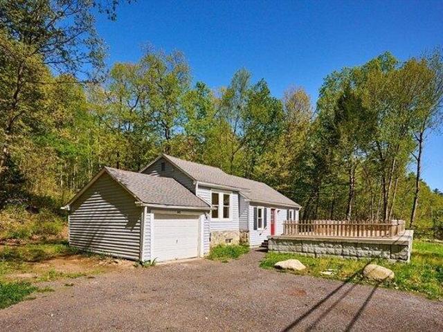 house with 2 bedroom, Belchertown MA DS103125078