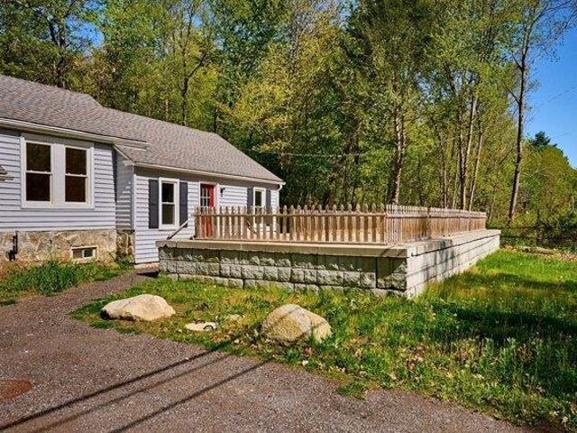 house with 2 bedroom, Belchertown MA ES102859742