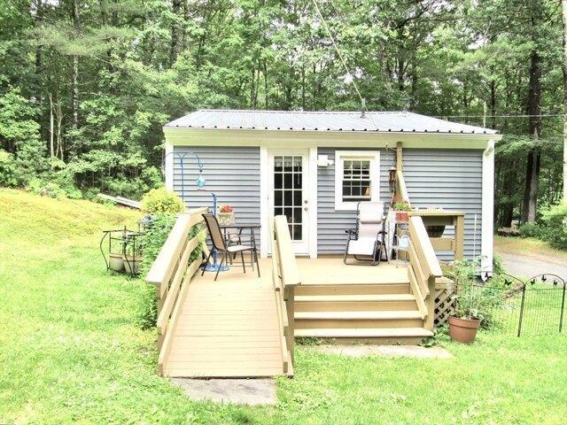 house with 2 bedroom, Belchertown MA ES104445668