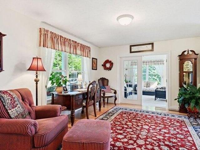 house with 2 bedroom, Belchertown MA ES105156365