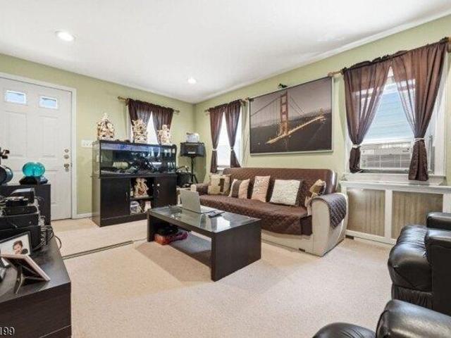 house with 2 bedroom, Belleville NJ ES104481406