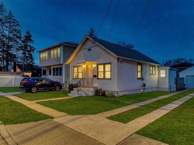 house with 2 bedroom, Bellmore NY DS92736984