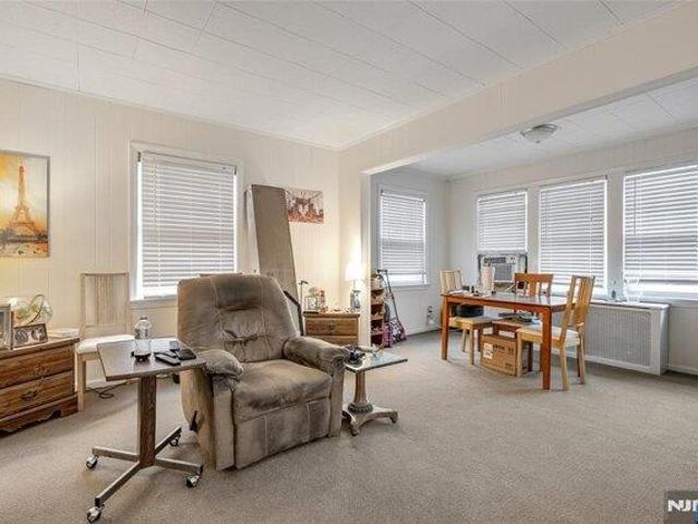 house with 2 bedroom, Bergenfield NJ ES104905633