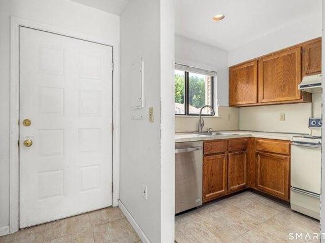 house with 2 bedroom, Bethel CT DS104410372