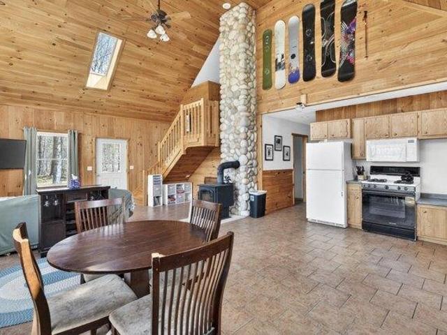 house with 2 bedroom, Bethel ME DS102060699