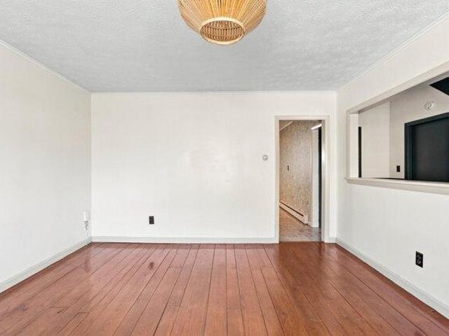 house with 2 bedroom, Biddeford ME ES105125761