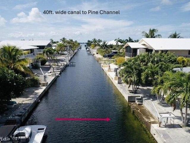 house with 2 bedroom, Big Pine Key FL ES88365303