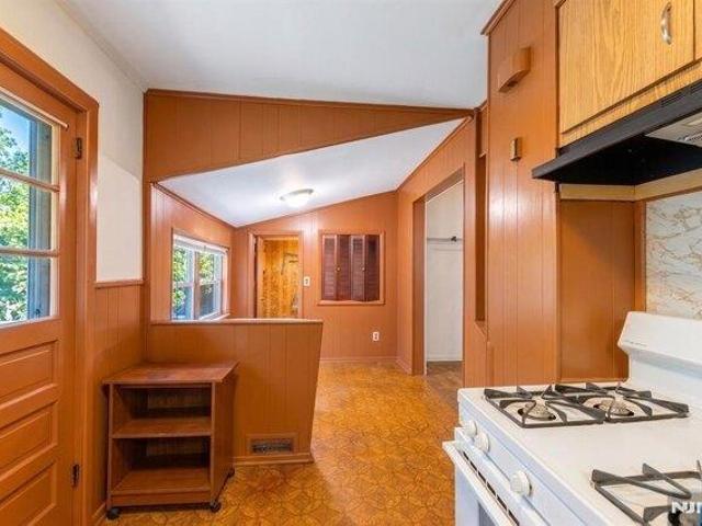 house with 2 bedroom, Bogota NJ DS104233742