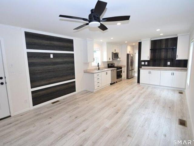 house with 2 bedroom, Bolton CT DS103967830