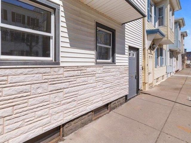 house with 2 bedroom, Boston MA DLS102727427