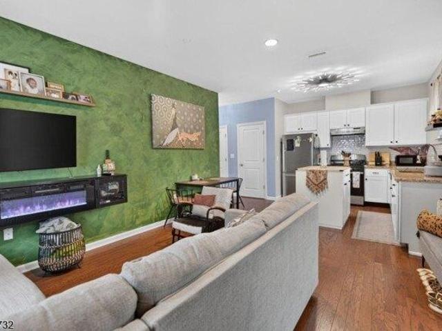 house with 2 bedroom, Bloomfield NJ ES104848817