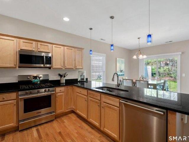 house with 2 bedroom, Bloomfield CT ES103162914