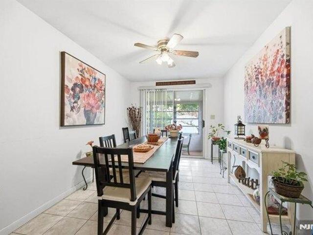 house with 2 bedroom, Bloomingdale NJ ES105278283