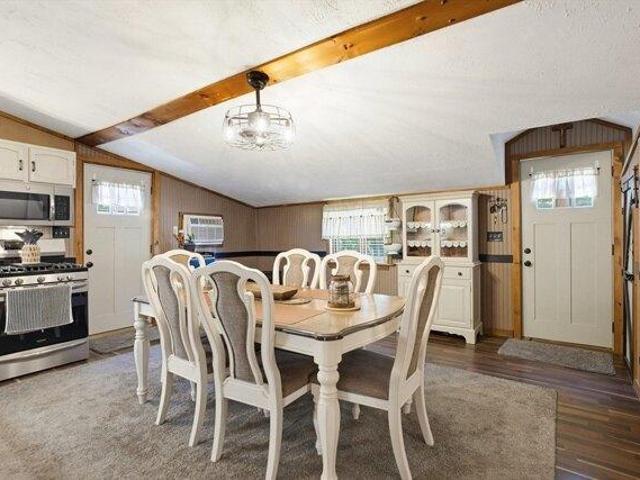 house with 2 bedroom, Blackstone MA ES103444481