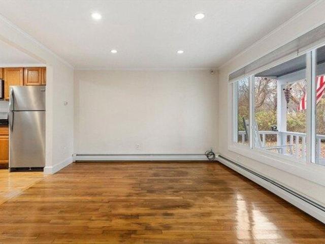 house with 2 bedroom, Brockton MA ES103807422