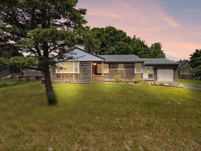 house with 2 bedroom, Brockton MA ES104075330
