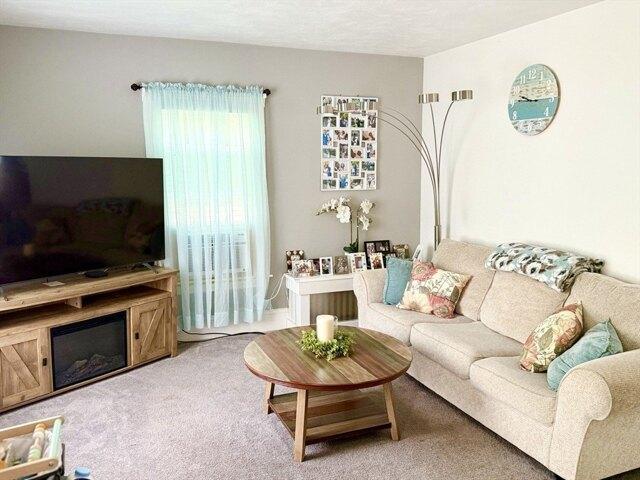 house with 2 bedroom, Brockton MA ES104921913