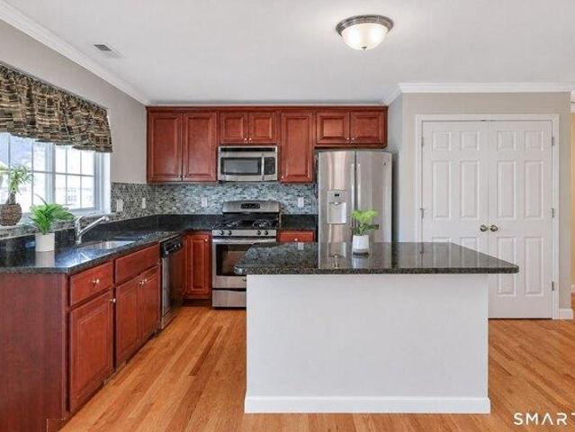 house with 2 bedroom, Brookfield CT ES105207866