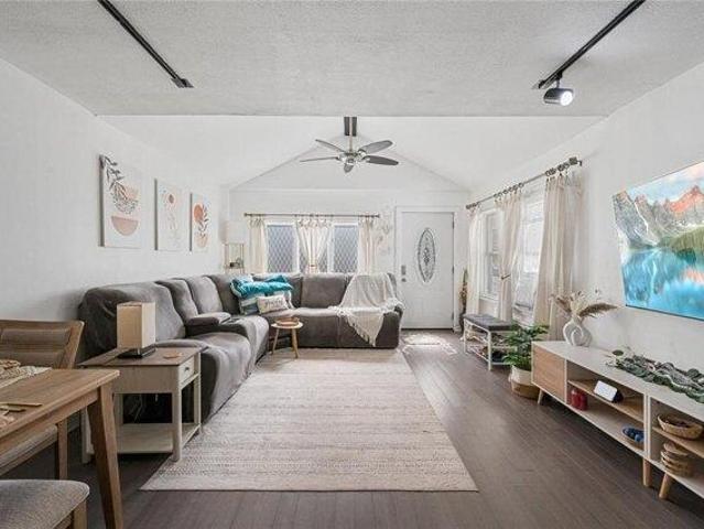 house with 2 bedroom, Brooklyn NY ES103626536