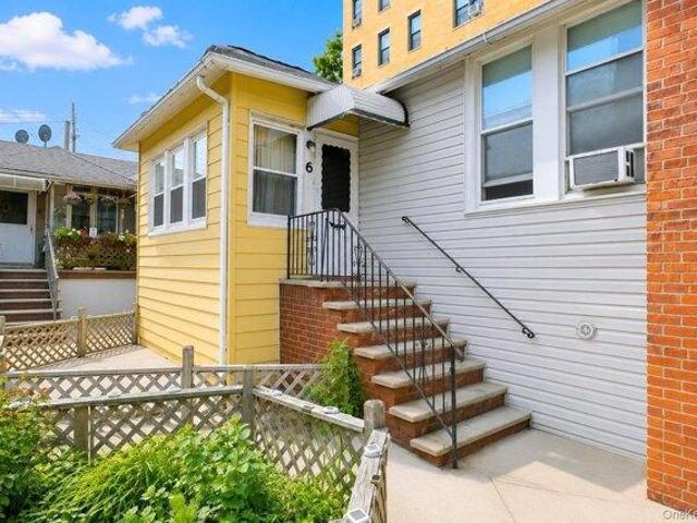 house with 2 bedroom, Brooklyn NY ES104898233