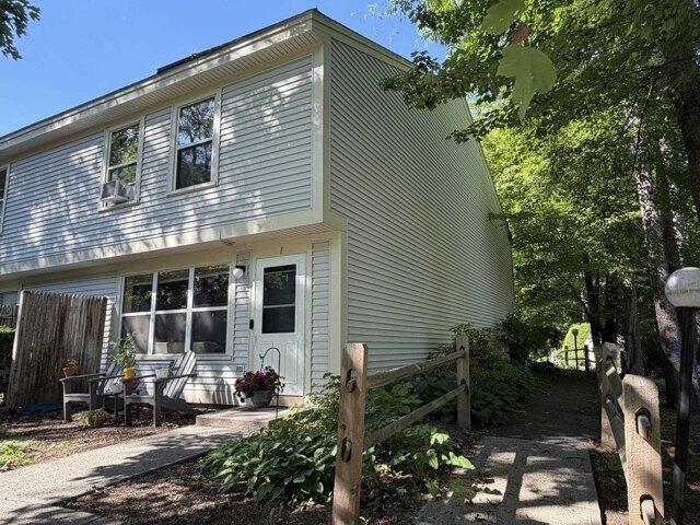 house with 2 bedroom, Brattleboro VT ES105160295