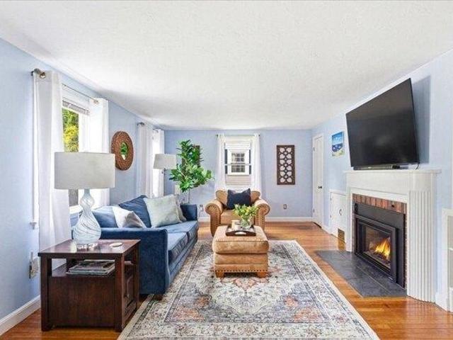 house with 2 bedroom, Braintree MA ES103602238