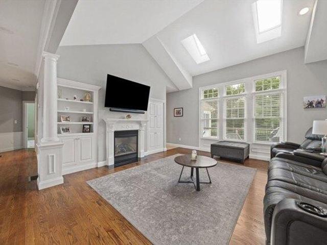 house with 2 bedroom, Braintree MA ES105190091