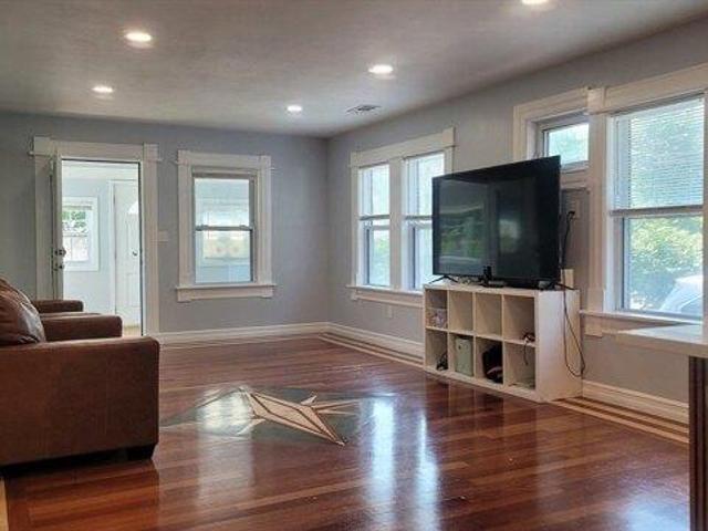 house with 2 bedroom, Braintree MA ES105208043