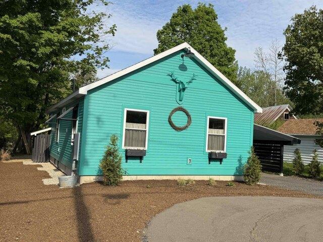 house with 2 bedroom, Brandon VT DLS103071645