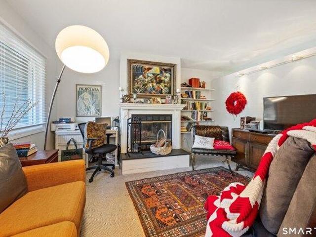 house with 2 bedroom, Branford CT ES104266602