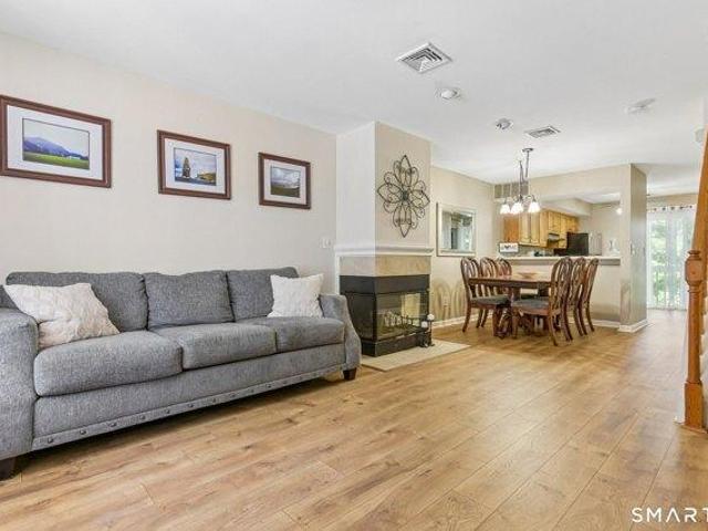 house with 2 bedroom, Branford CT ES104515065