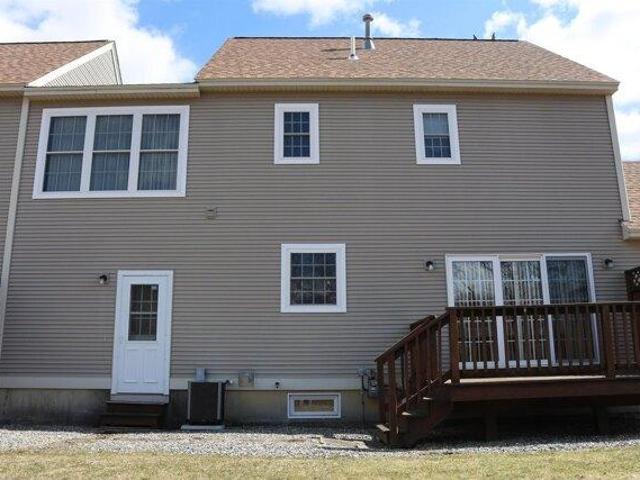 house with 2 bedroom, Brentwood NH DS101957412