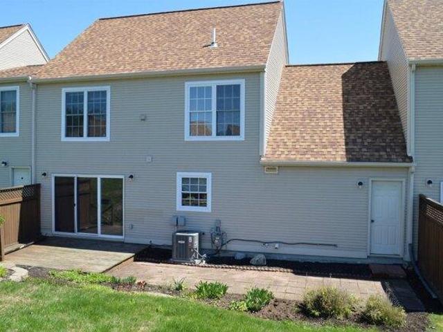 house with 2 bedroom, Brentwood NH DS102670868