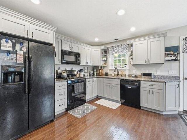 house with 2 bedroom, Bridgewater MA ES105092240