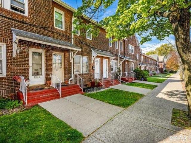 house with 2 bedroom, Bridgeport CT ES104540157