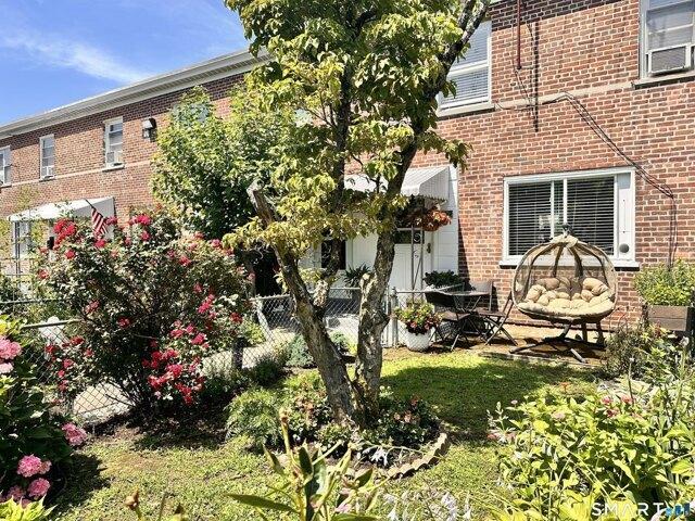 house with 2 bedroom, Bridgeport CT ES104832596