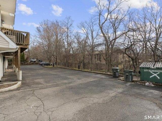 house with 2 bedroom, Bridgeport CT ES103190042
