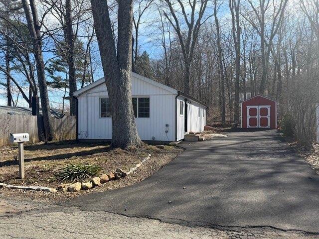 house with 2 bedroom, Brimfield MA DLS102121219