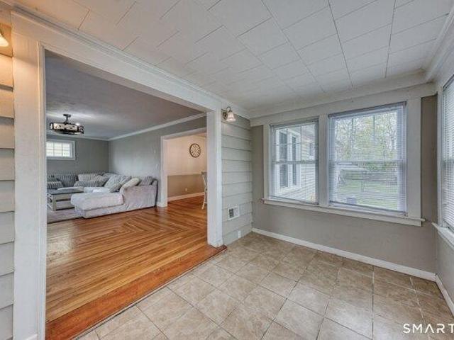 house with 2 bedroom, Bristol CT DLS102316718