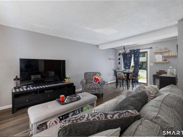 house with 2 bedroom, Bristol CT DS104148297