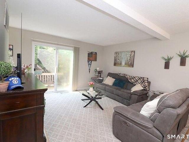 house with 2 bedroom, Bristol CT DS104236168