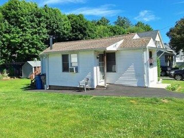 house with 2 bedroom, Bristol CT DS104236670