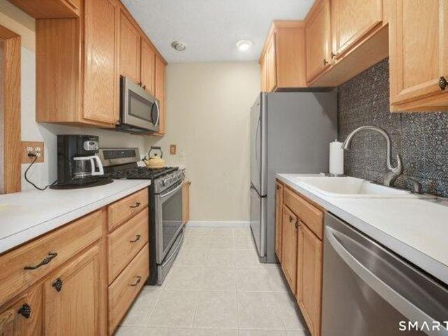 house with 2 bedroom, Bristol CT DS103186364