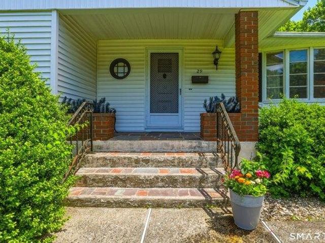 house with 2 bedroom, Bristol CT DS103432814