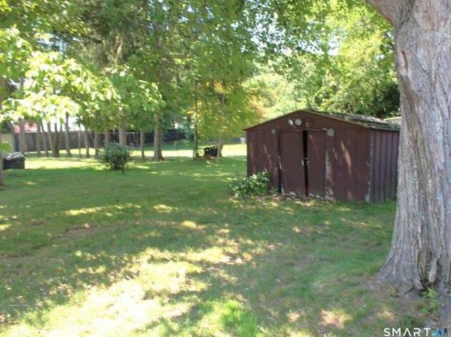 house with 2 bedroom, Bristol CT ES105141381