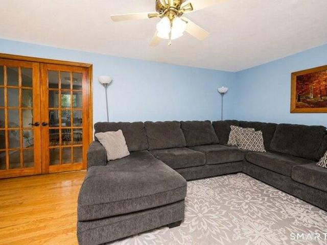 house with 2 bedroom, Bristol CT ES105142134